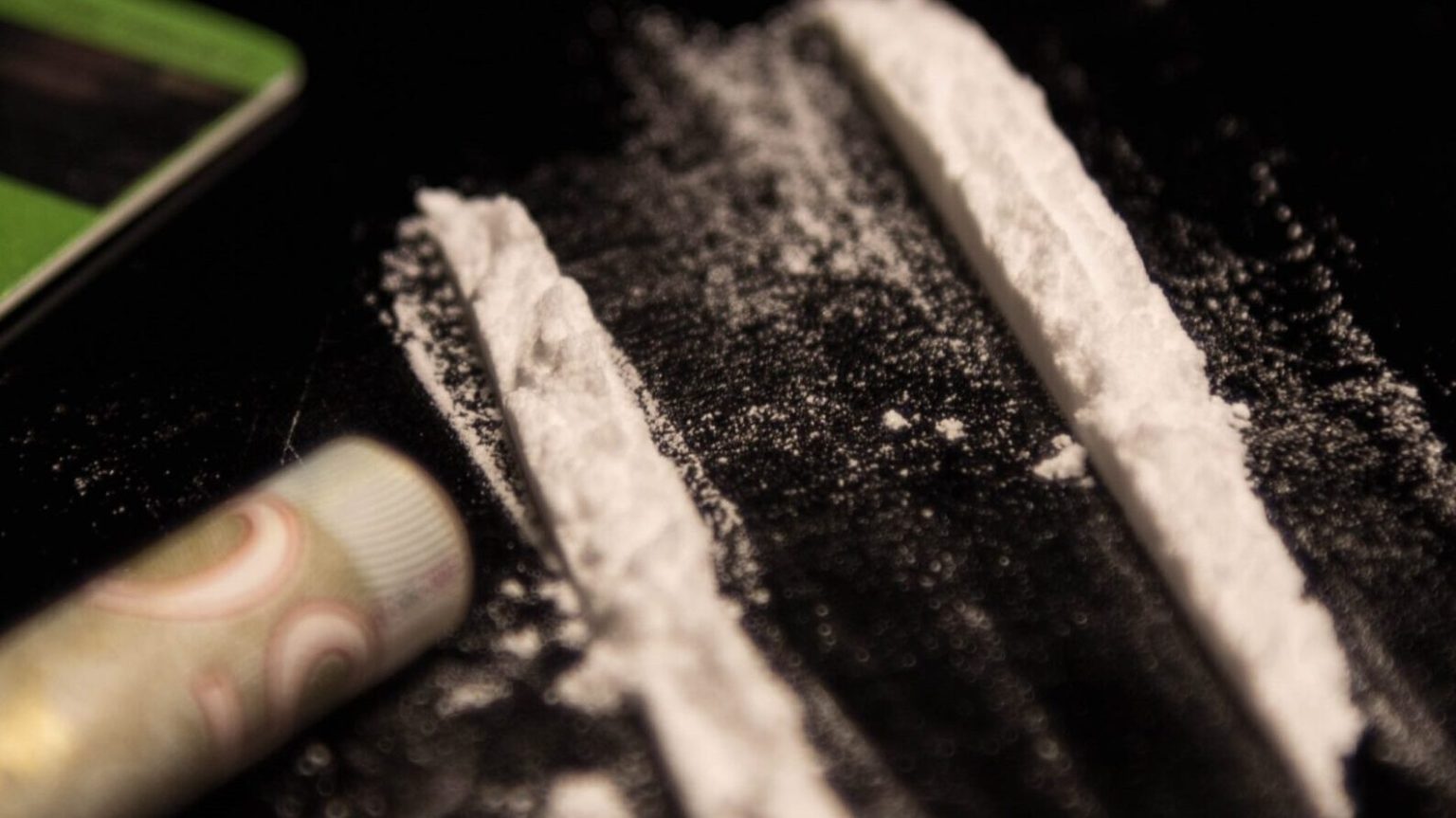 “MENO DI ZERO” DI BRET EASTON ELLIS – DOVE SI SCOMPARE – EinaudiTO